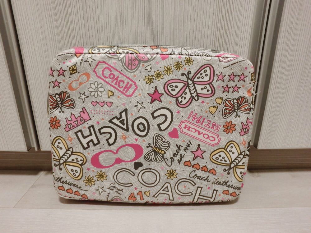 Coach Poppy Graffiti Laptop Cover, Women's Fashion, Bags & Wallets ...