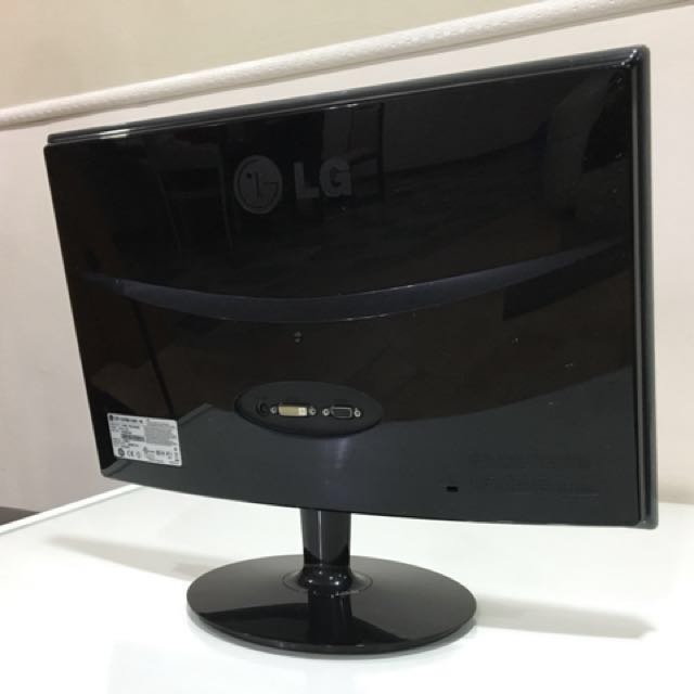 LG Flatron E1940T (19Inch) LCD Widescreen, Computers & Tech, Parts ...