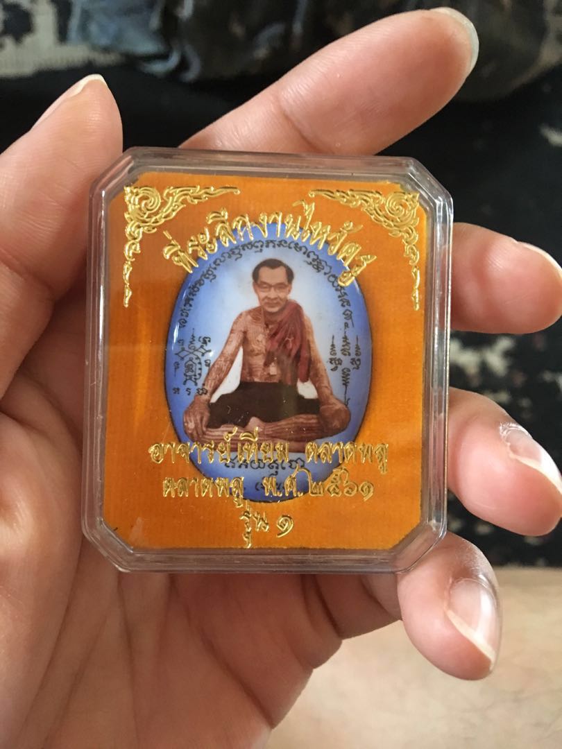 Sakyant Ajarn Thiam Locket, Hobbies & Toys, Memorabilia & Collectibles ...