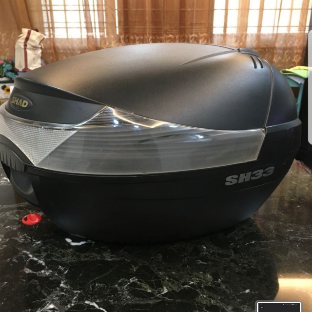 Shad 33 top box, Motorcycles, Motorcycle Accessories on Carousell