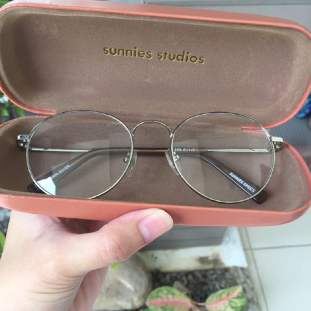 Sunnies Specs Reagan Silver, Women's Fashion, Watches & Accessories ...