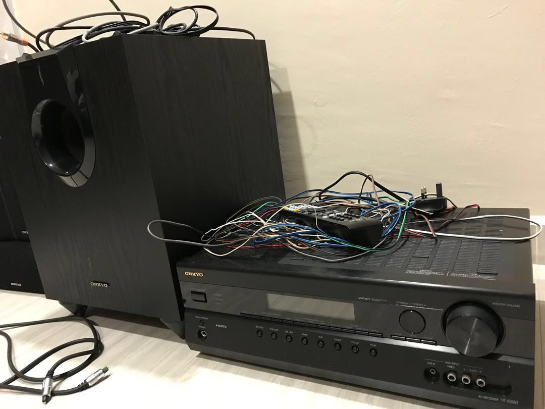 Used Onkyo AV Receiver HT-R580 With Speakers/Woofer, Audio, Soundbars ...