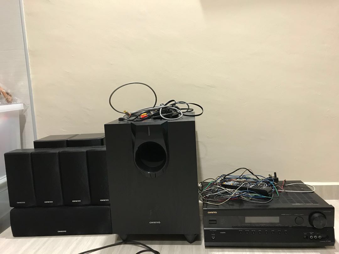 Used Onkyo AV Receiver HT-R580 With Speakers/Woofer, Audio, Soundbars ...