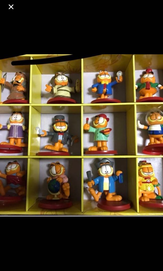 Garfield Figuring, Toys & Games, Bricks & Figurines on Carousell