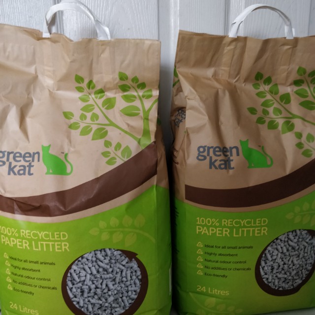 Green kat paper litter 2 x 24 litres, Pet Supplies, Homes & Other Pet ...