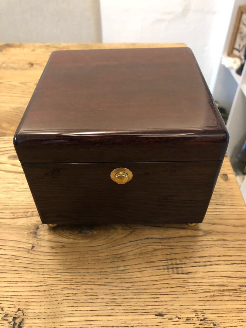 Maritime clock in box on Carousell