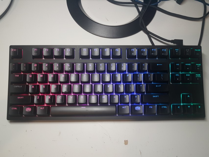 Cooler Master Masterkeys Pro S RGB with Cherry MX Red switches ...