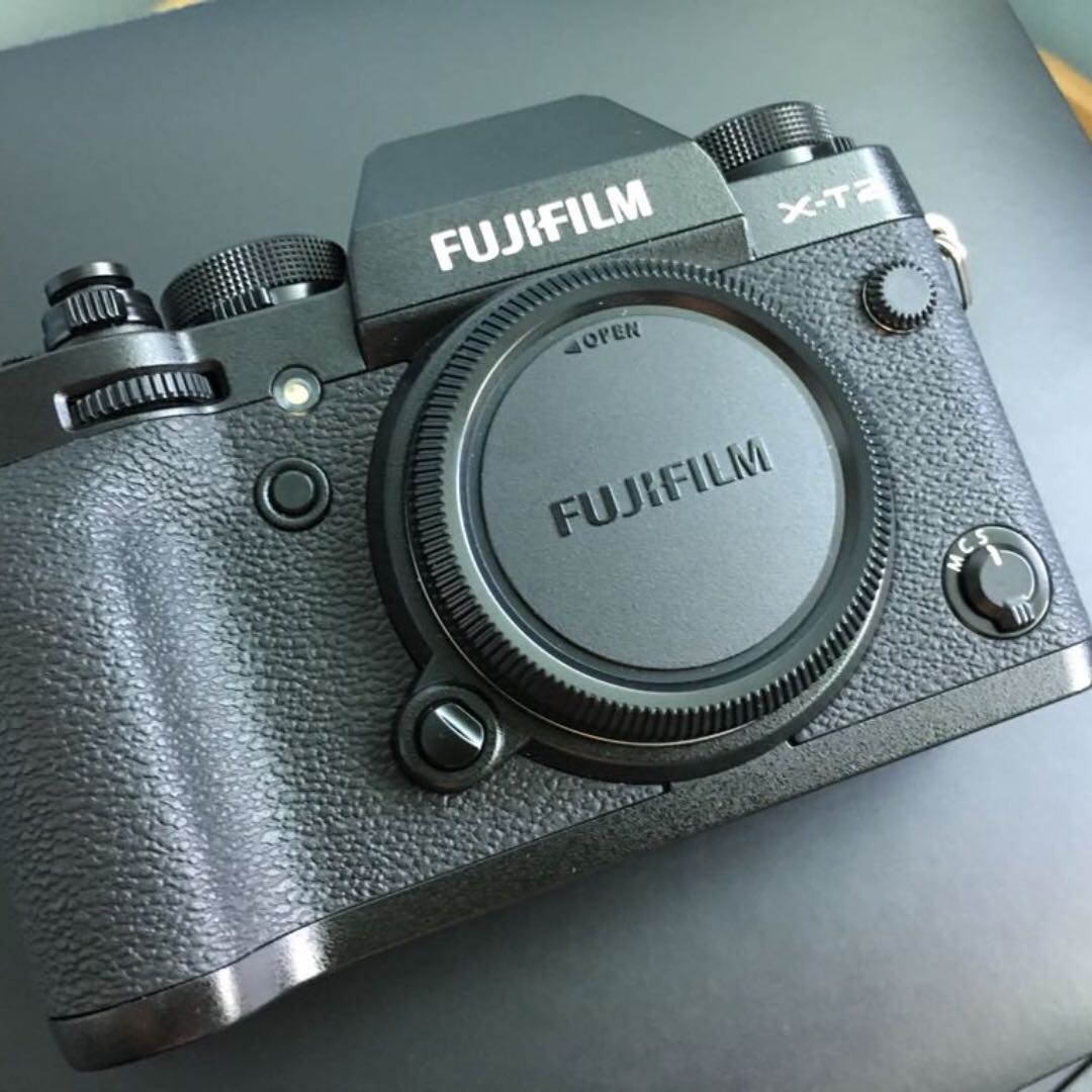 Fujifilm X-T2 + VBP-XT2 Battery Grip + Extra items, Photography ...