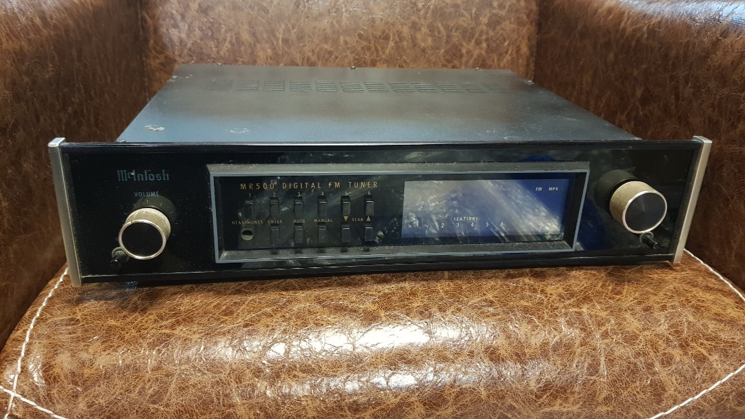 McIntosh MR500 digital FM tuner vintage, Audio, Other Audio Equipment ...