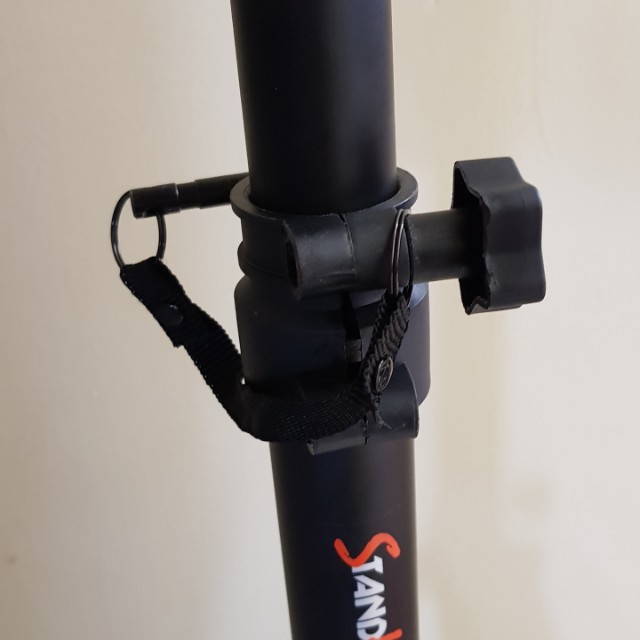 PA speaker stand, Audio, Soundbars, Speakers & Amplifiers on Carousell