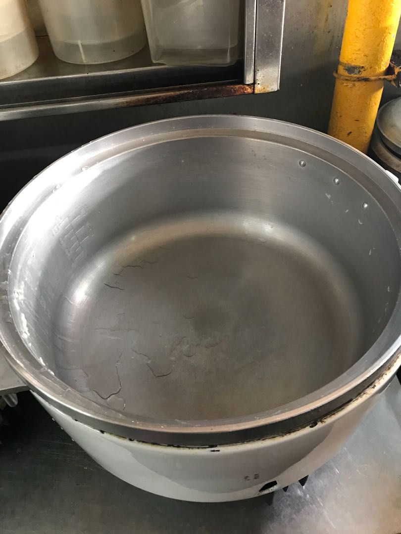 Rinnai used commercial rice cooker, TV & Home Appliances, Kitchen ...