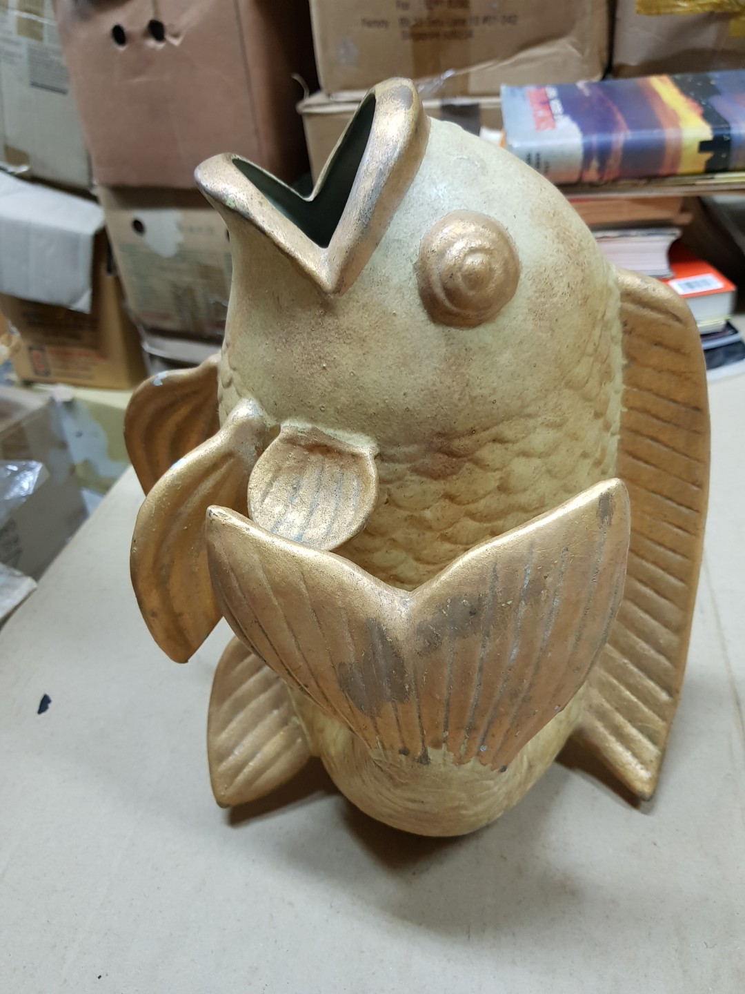 Lohan Fish porcelain Pot, Hobbies & Toys, Memorabilia & Collectibles ...