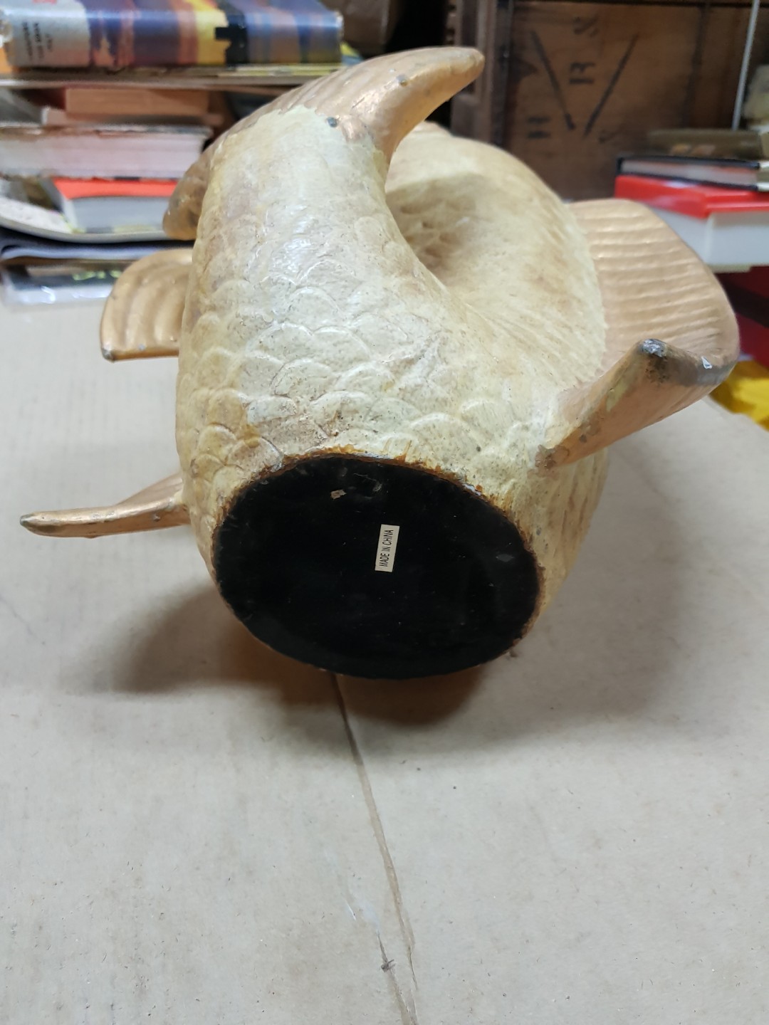 Lohan Fish porcelain Pot, Hobbies & Toys, Memorabilia & Collectibles ...