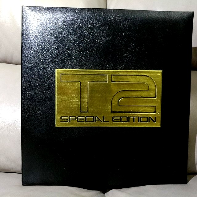THX Terminator 2 未來戰士續集 美版BOXSET LD, 興趣及遊戲, 音樂樂器 & 配件, 音樂與媒體 - CD 及 DVD ...