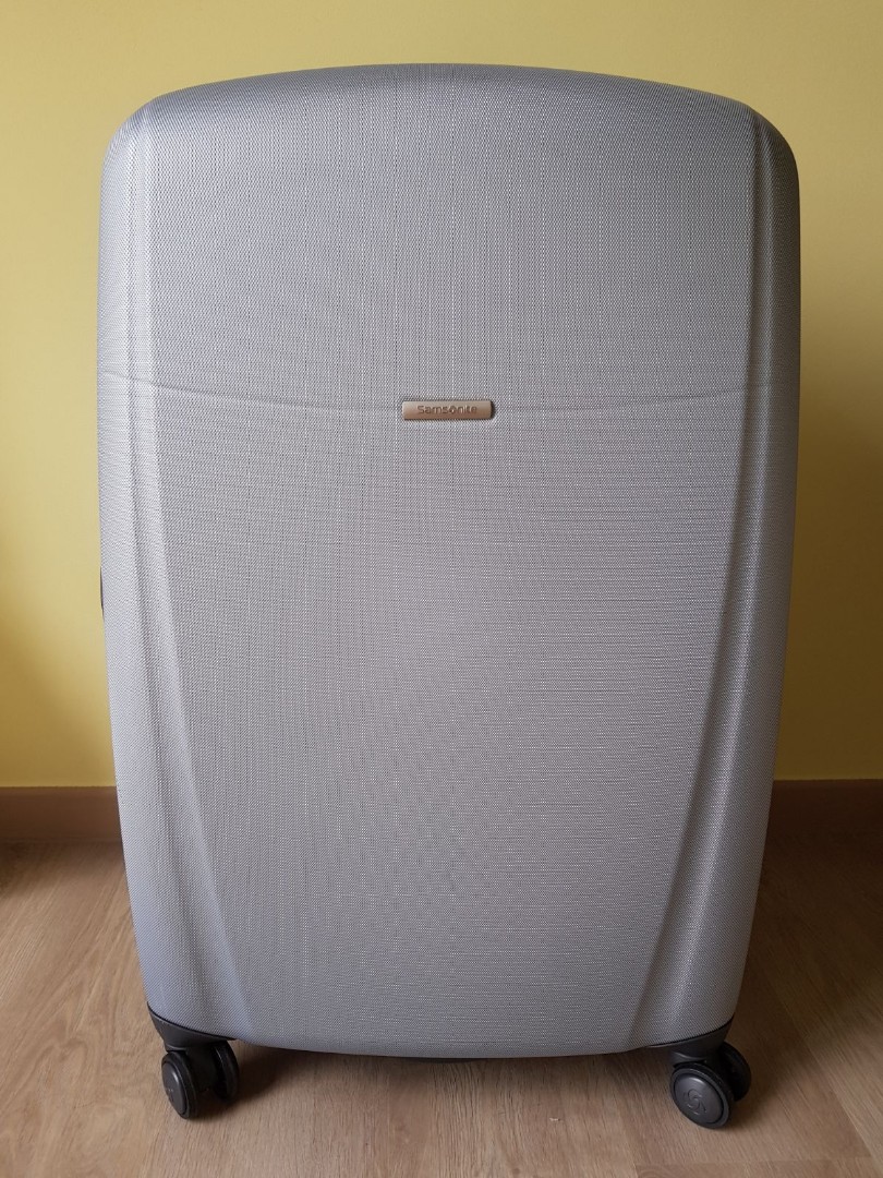 Samsonite HyperFlex 29" Silver luggage bag bought in States, Luxury ...