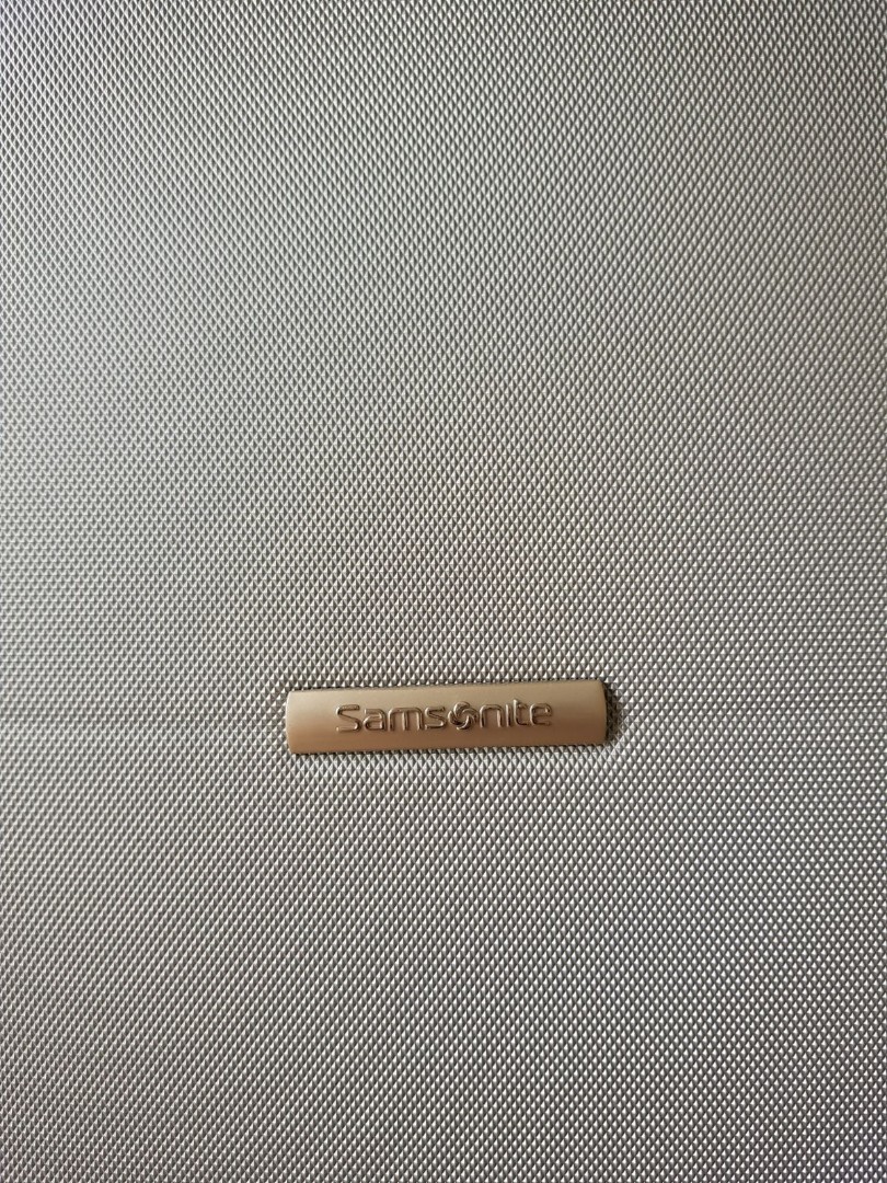 Samsonite HyperFlex 29" Silver luggage bag bought in States, Luxury ...