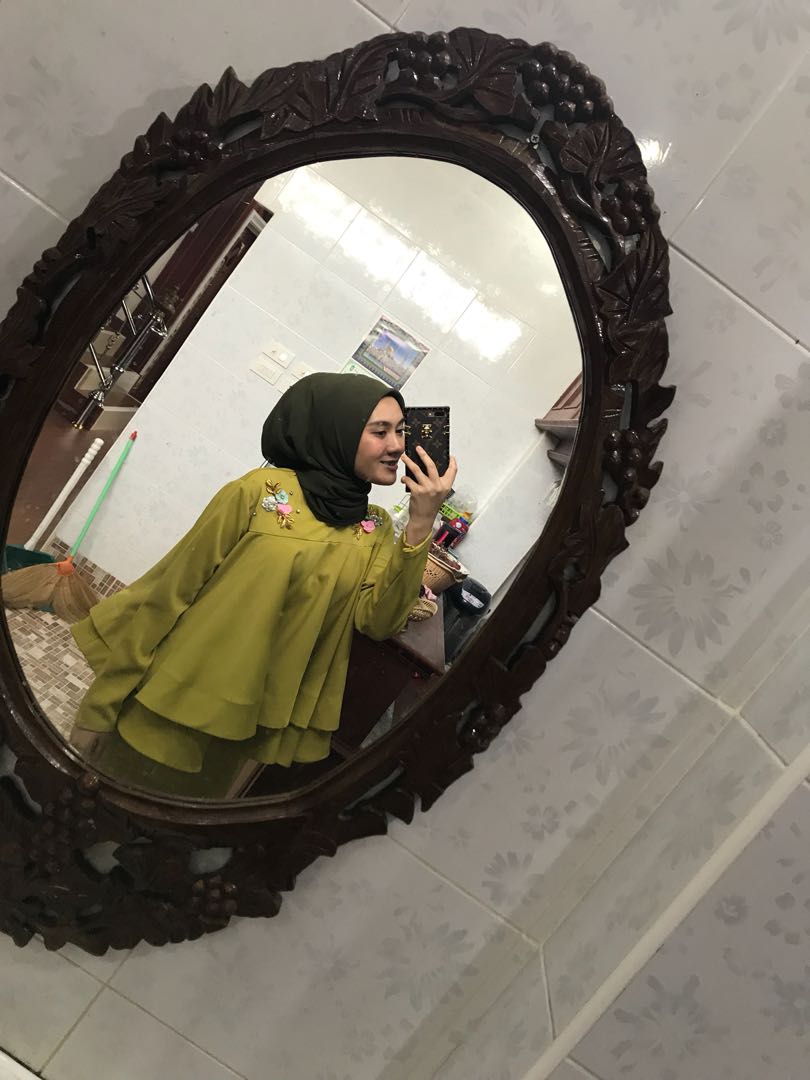 Dewi diary, Women's Fashion, Muslimah Fashion, Baju Kurung & sets on ...