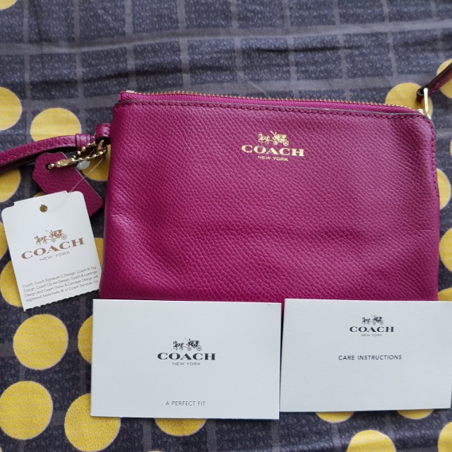Coach Wristlet, Women's Fashion, Bags & Wallets, Purses & Pouches on ...