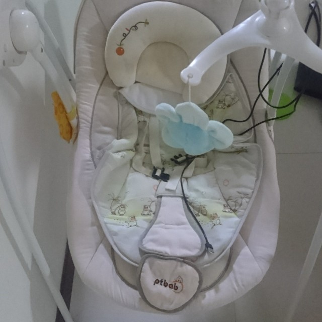 Electronic Swing for baby, Babies & Kids, Baby Nursery & Kids Furniture ...