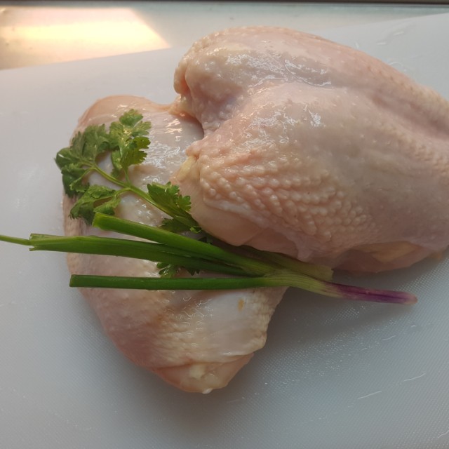 Fresh chicken, Food & Drinks, Chilled & Frozen Food on Carousell