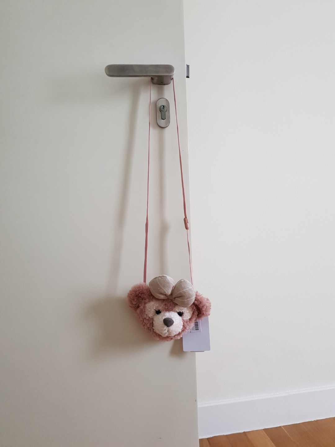 Japan DisneySea ShellieMay Bear Head sling bag, Women's Fashion, Bags ...