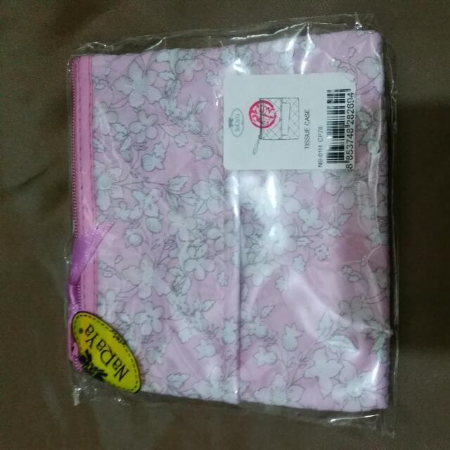 Naraya Tissue Case, Everything Else on Carousell