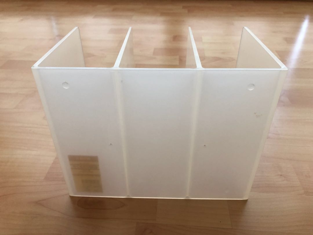 Sturdy Acrylic Books' Divider- 2 sets, Hobbies & Toys, Stationery ...