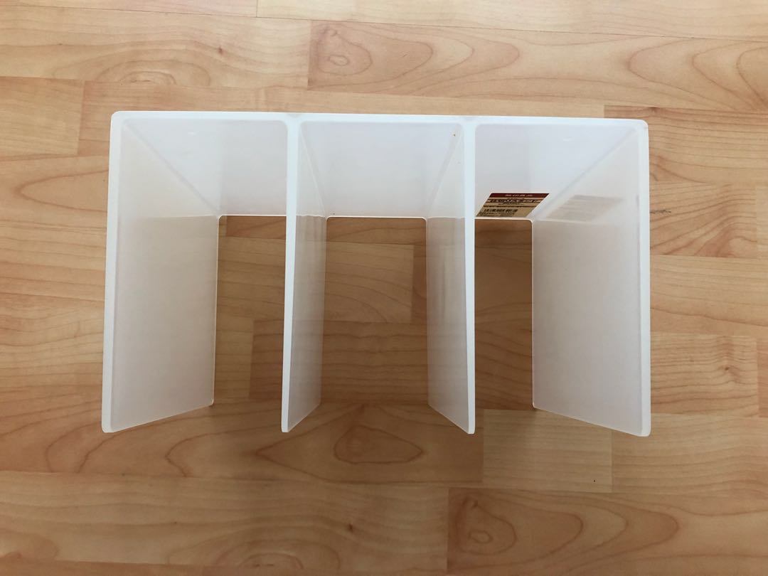 Sturdy Acrylic Books' Divider- 2 sets, Hobbies & Toys, Stationery ...