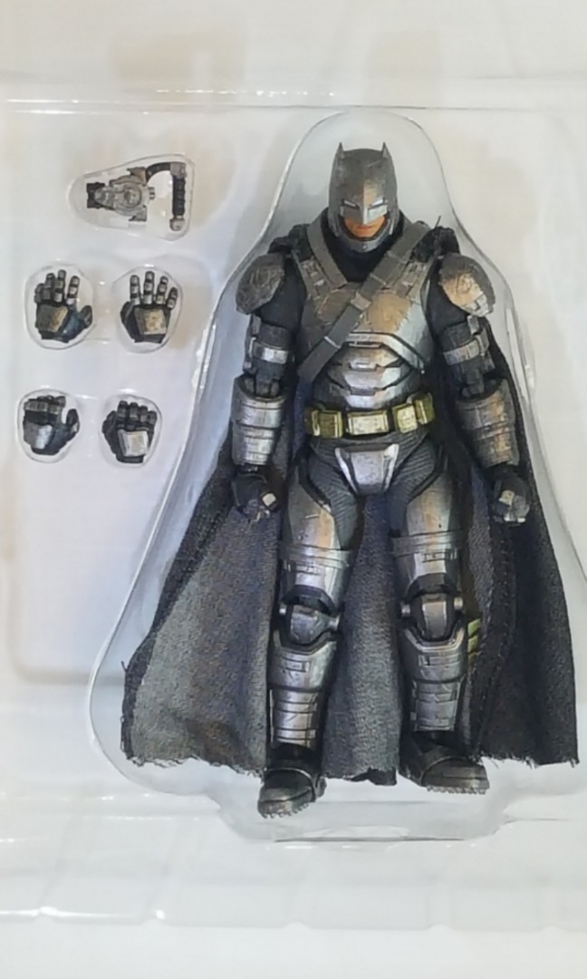 MAFEX No. 007 Batman Version 2.0 The Dark Knight Trilogy Movie Action ...