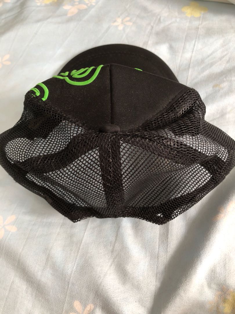 Razer Hat, Men's Fashion, Watches & Accessories, Caps & Hats on Carousell