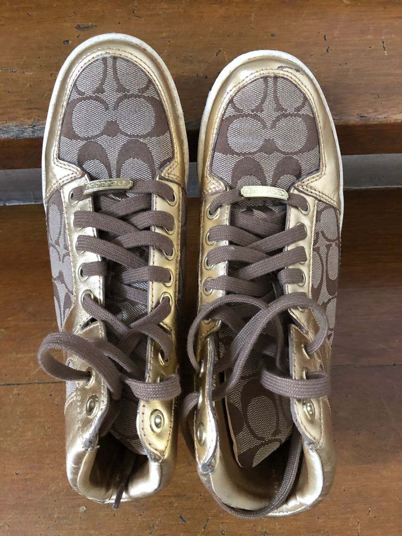 Coach Shoes (Gold & Brown), Women's Fashion, Footwear, Loafers on Carousell