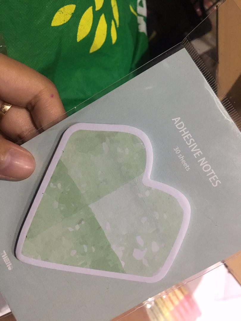 Heart sticky note, Hobbies & Toys, Stationary & Craft, Craft Supplies ...