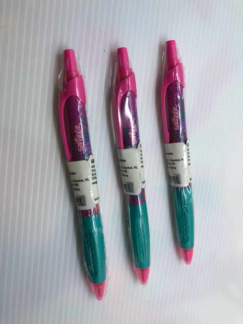 Smiggle Retractable Pen, Hobbies & Toys, Stationary & Craft, Other ...