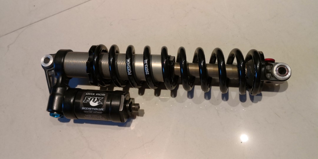 Fox Shox DHX RC2 250 x 3.75, Sports Equipment, Bicycles & Parts ...