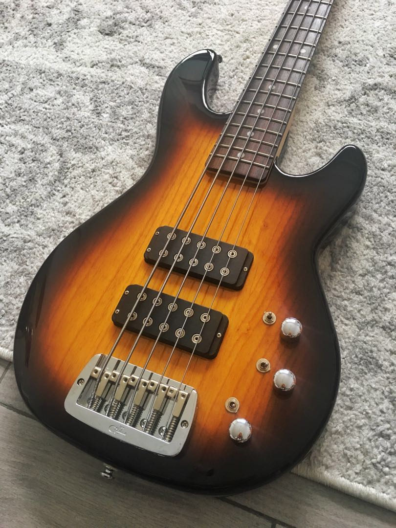 G&L Tribute L-2500 5-string Bass, Hobbies & Toys, Music & Media ...