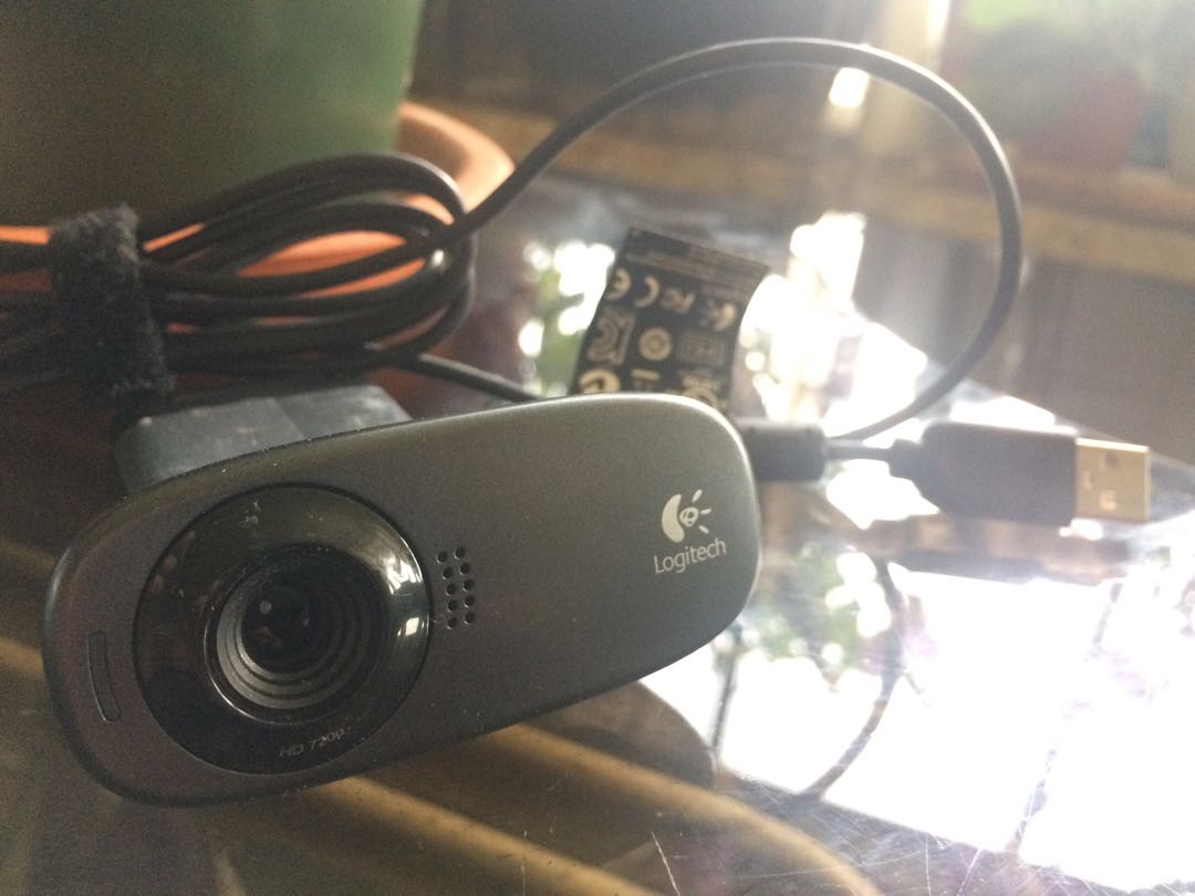 Logitech webcam, Electronics, Computer Parts & Accessories on Carousell