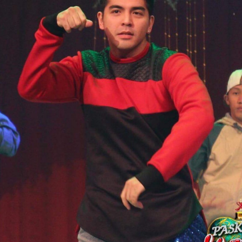 Mens pullover shirt worn by mark herras, Men's Fashion, Tops & Sets ...