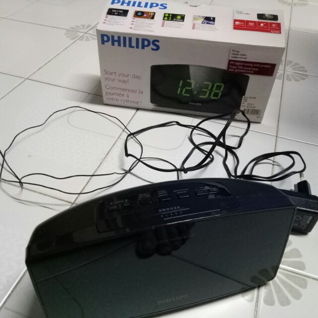Philips Clock Radio, Audio, Portable Music Players on Carousell