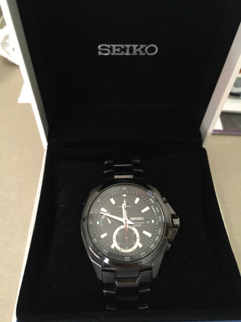 Seiko Watch, Men's Fashion, Watches & Accessories, Watches on Carousell