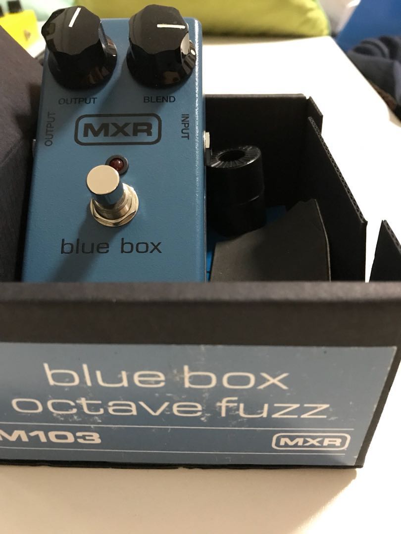 MXR blue box octave fuzz, Hobbies & Toys, Music & Media, Music ...