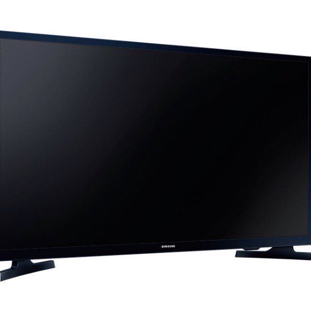 Samsung 32 Smart TV UA32J4303, TV & Home Appliances, TV & Entertainment ...