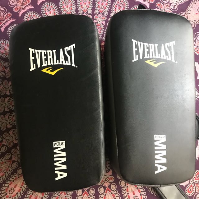 EVERLAST MMA/MUAY THAI PADS, Sports Equipment, Sports & Games, Racket ...