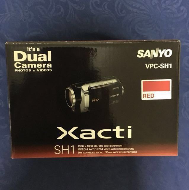 Sanyo Xacti Dual Camera, Photography, Cameras on Carousell