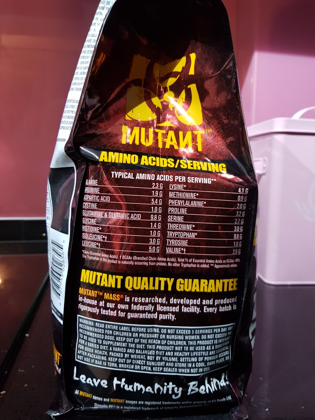 MUTANT MASS Muscle mass gainer, Health & Nutrition, Health Supplements ...