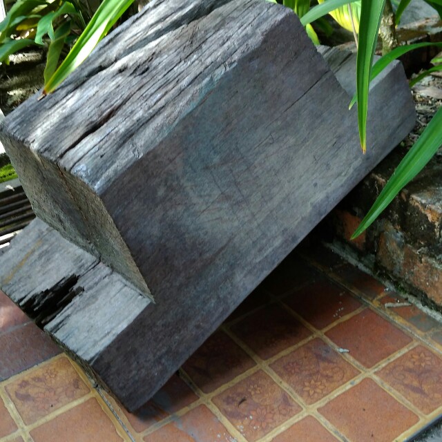 Lesung kayu antik, Furniture & Home Living, Home Decor, Vases ...