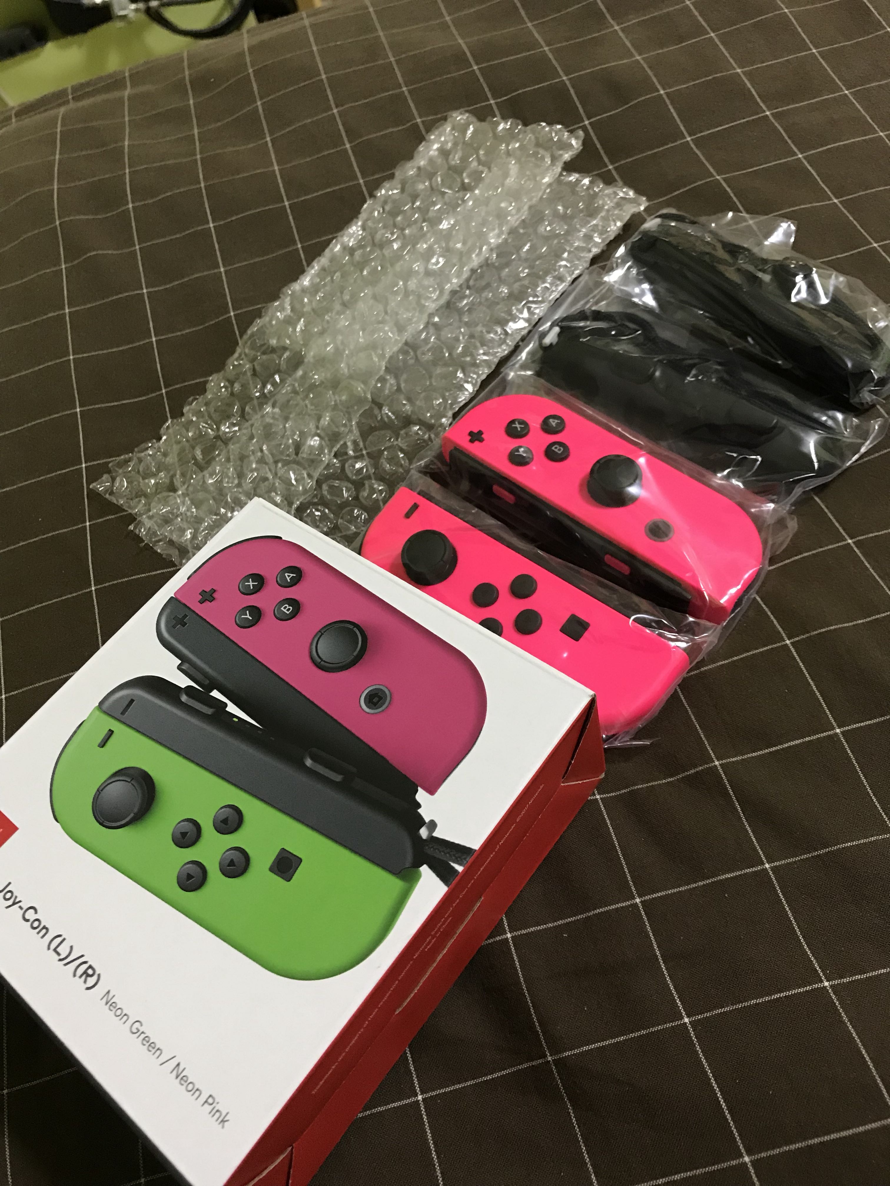 NINTENDO SWITCH JOYCON (NEON PINK SET), Video Gaming, Video Game ...