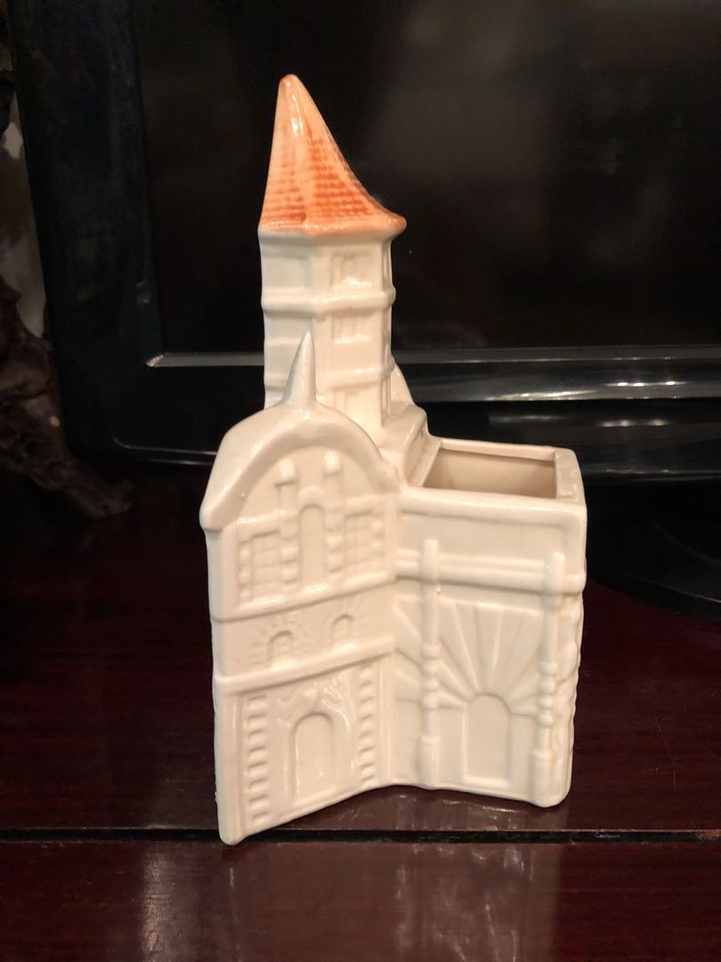 Vintage Ceramic Model of Goodwood Park and Singapore Alkaff Mansion ...