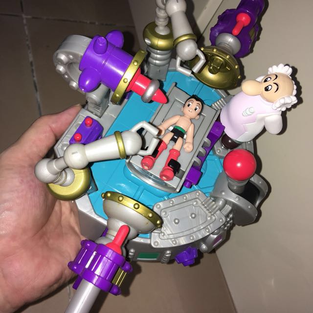 Astroboy Atom Boy Astro Boy Lab Playset Diorama Bandai 2004, Hobbies ...