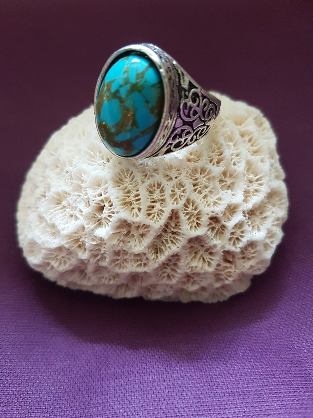 Batu Firuz Urat Emas / Turquoise, Everything Else on Carousell