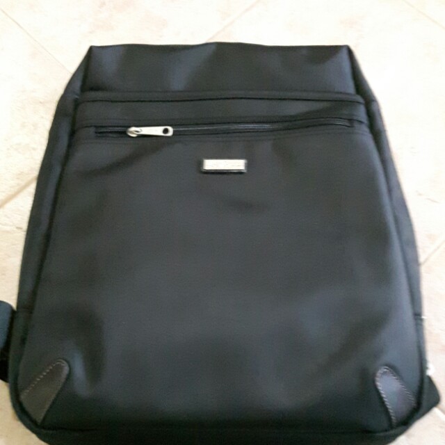 Brand New Van Garie Goldlion Laptop Backpack, Men's Fashion, Bags ...